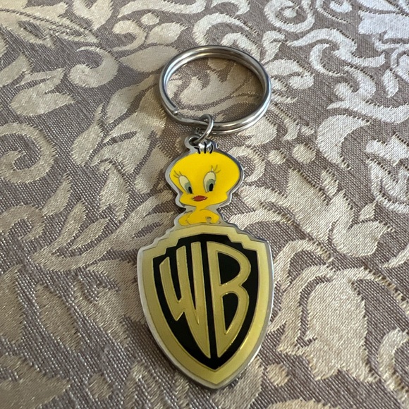 Warner Bros. | Accessories | 993 Tweety Bird Wb Metal Keychain Warner ...